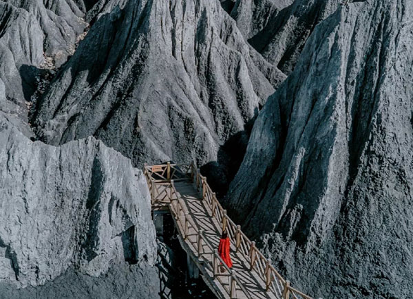 6 Days Western Sichuan Tour, an Adventure from Chengdu