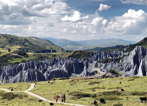 6 Days Western Sichuan Tour, an Adventure from Chengdu